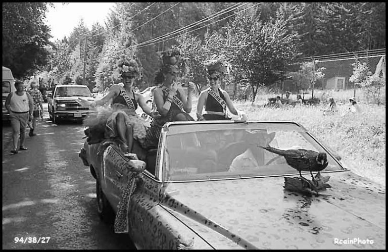 Denman Girls | Photos from Hornby Island / Bob Cain